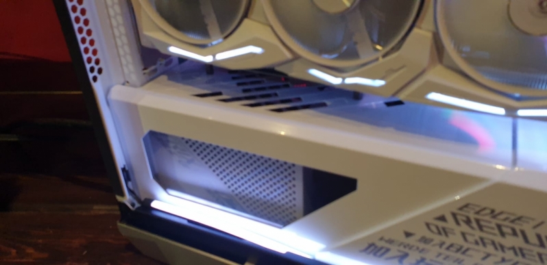 ASUS reveals a lineup of All-White ROG Products at CES 2020 - OC3D