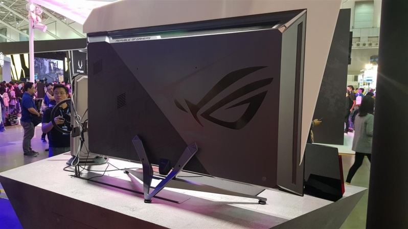 ASUS ROG at Computex 2018 - OC3D