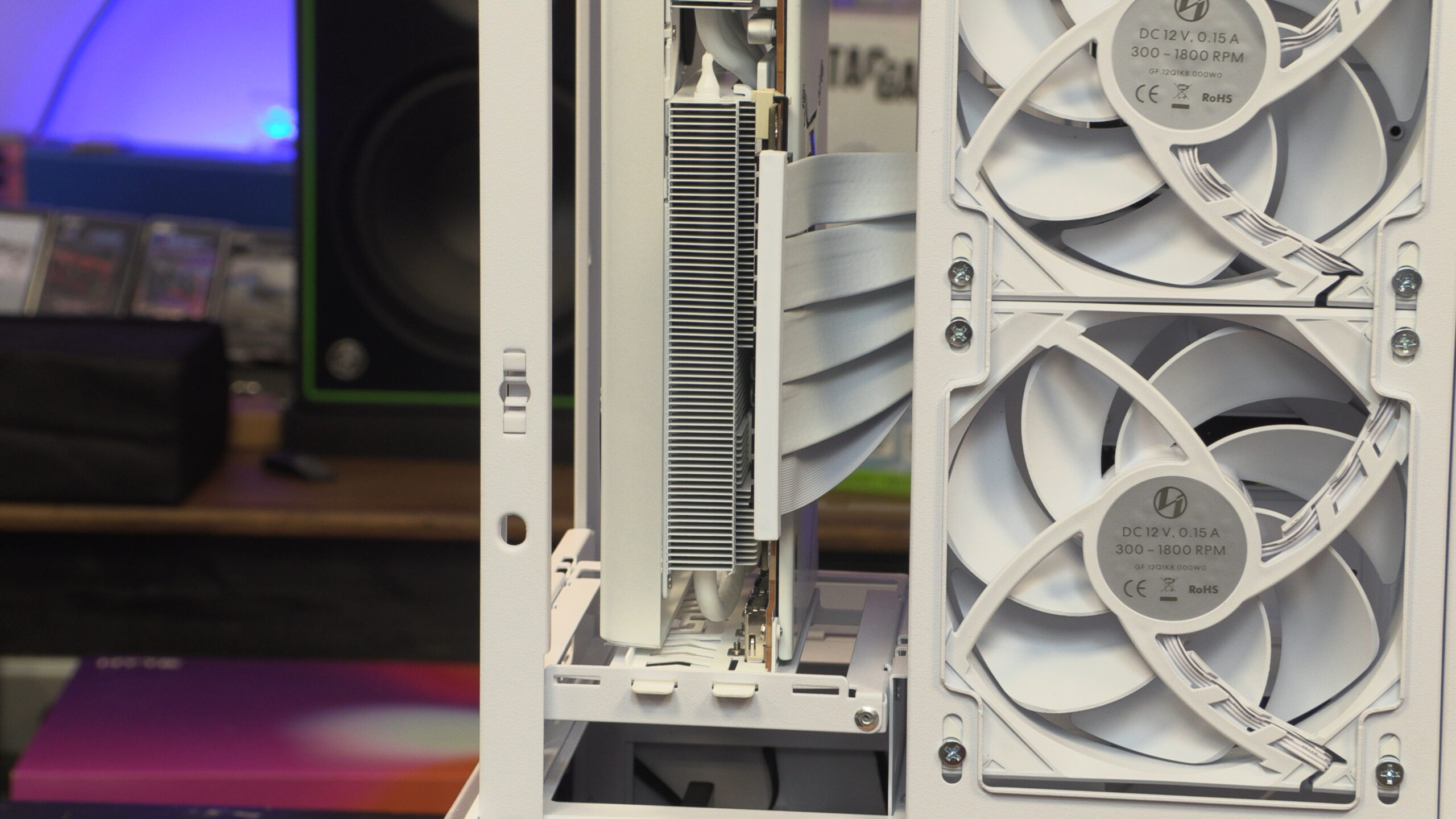 Lian Li SUP-01 PC Case Review - OC3D