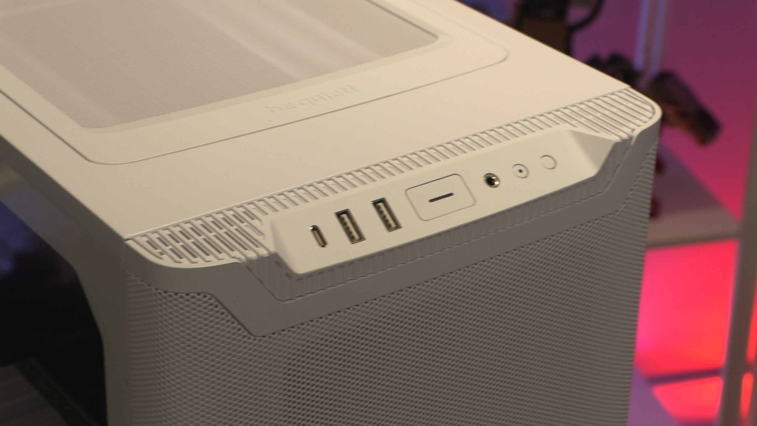 be quiet! Pure Base 501 Airflow PC Case Review - OC3D
