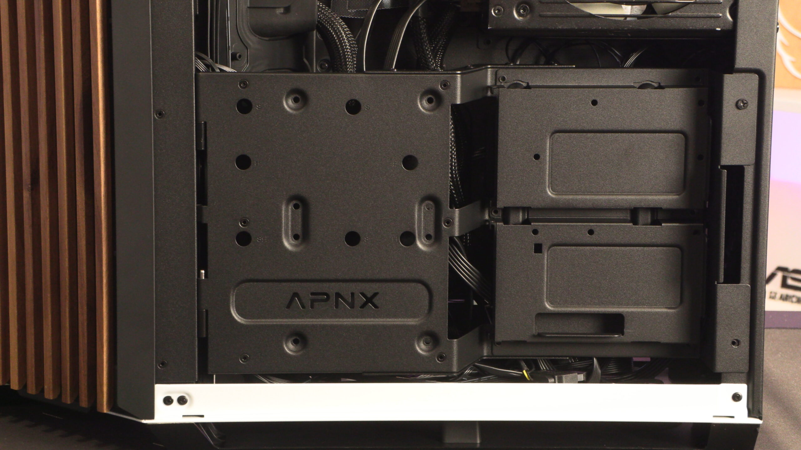 APNX V1 PC Case Review - OC3D