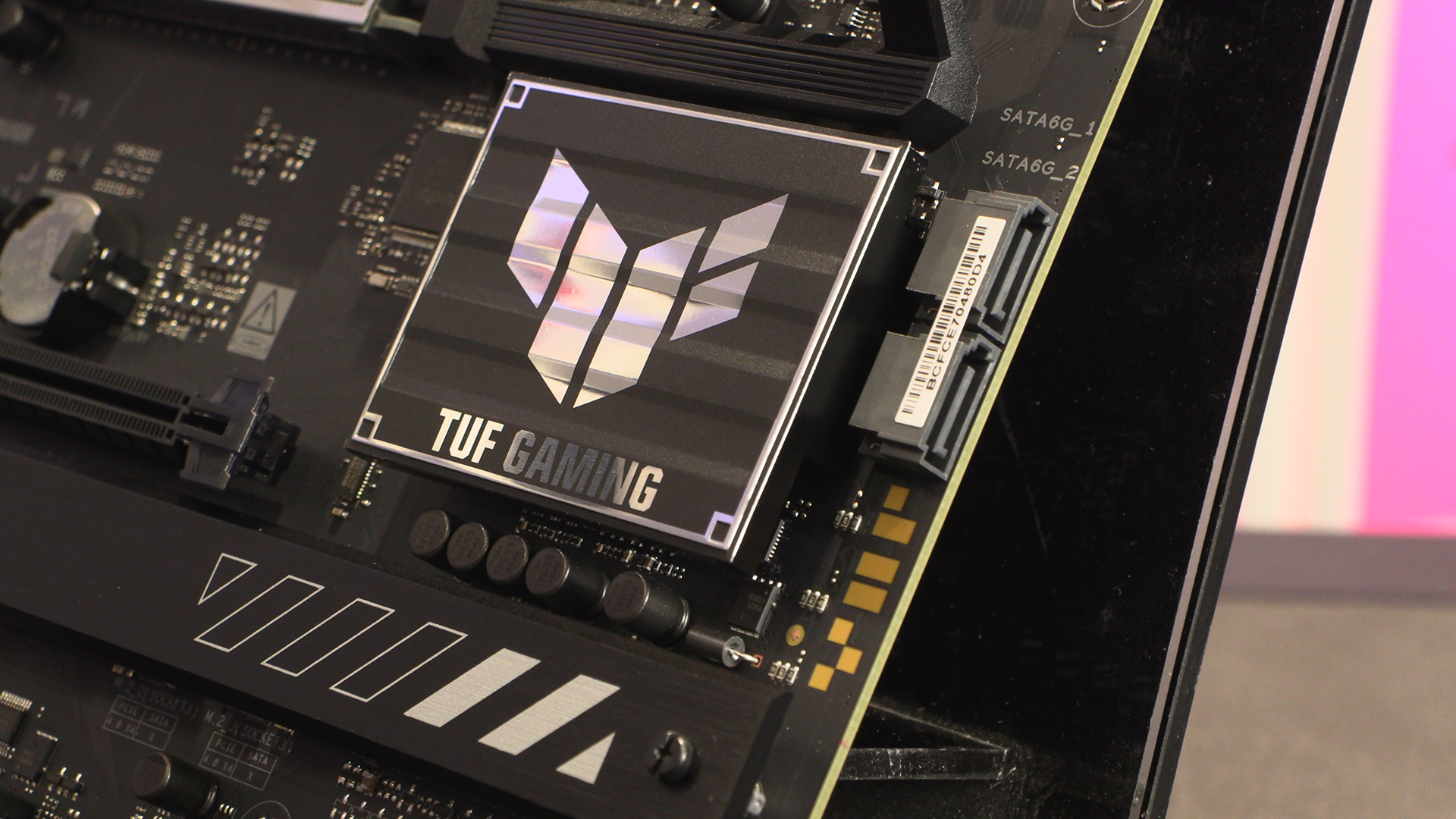 ASUS B850 and B850M TUF Gaming WIFI Preview - OC3D