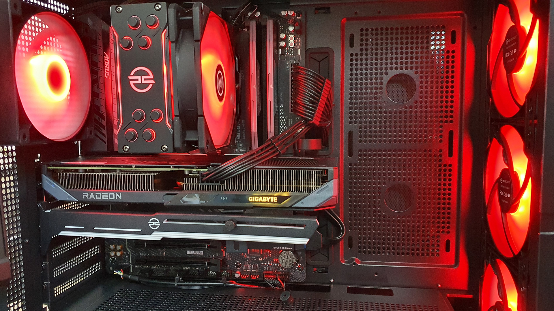 PCSpecialist Topaz Spark R Review - OC3D