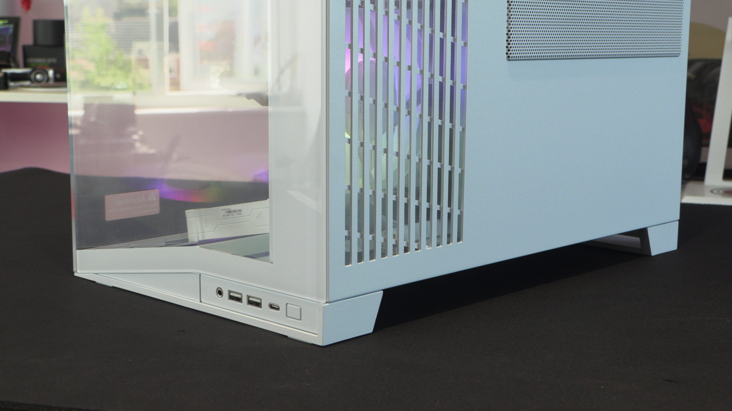 Lian Li O11D Mini V2 PC Case Review - OC3D