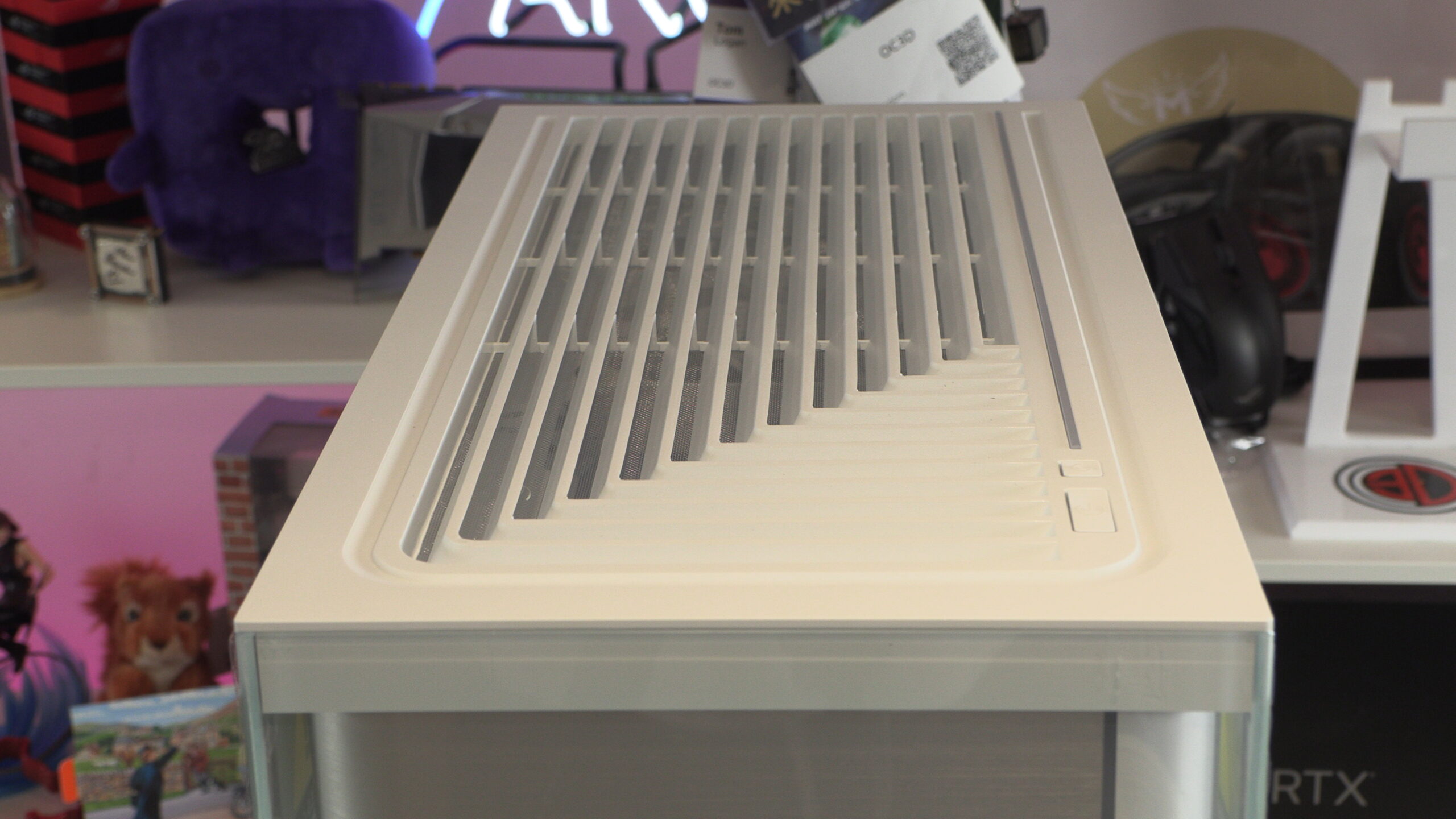 Phanteks Evolv Series X2 PC Case Review - OC3D