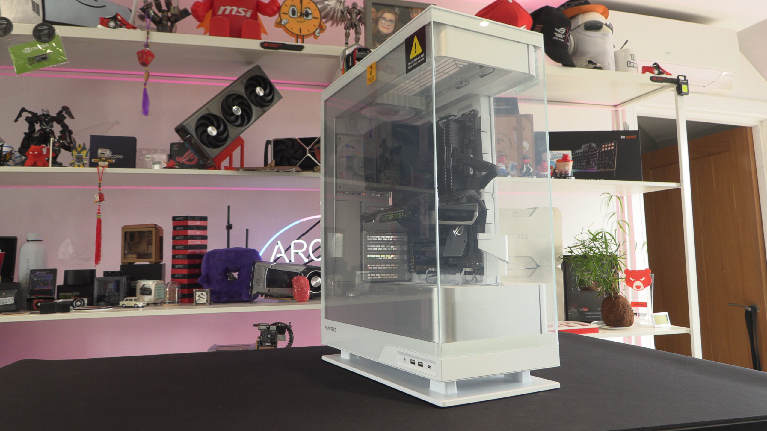 Phanteks Evolv Series X2 PC Case Review - OC3D