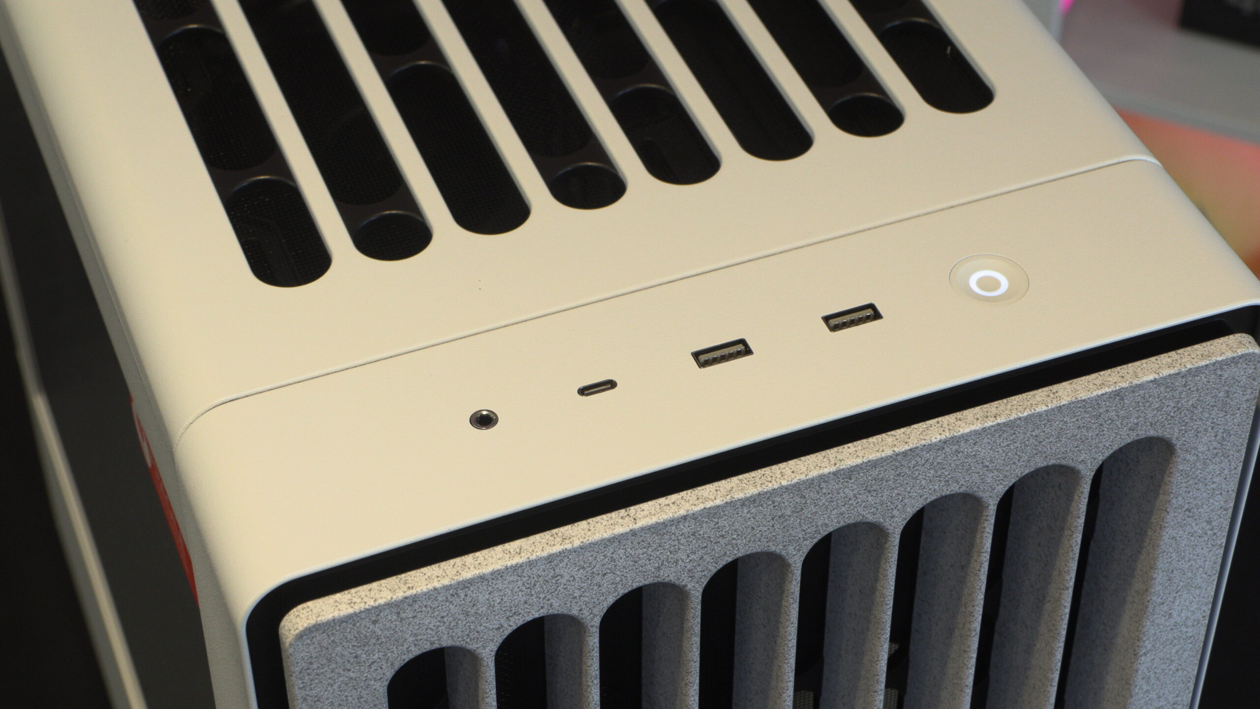 HAVN BF 360 Flow PC Case Review - OC3D