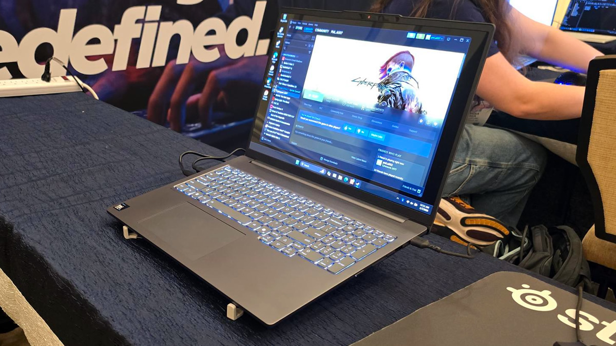Hands on with Panther Lake - Intel ARC B390 Gaming Tested! - OC3D